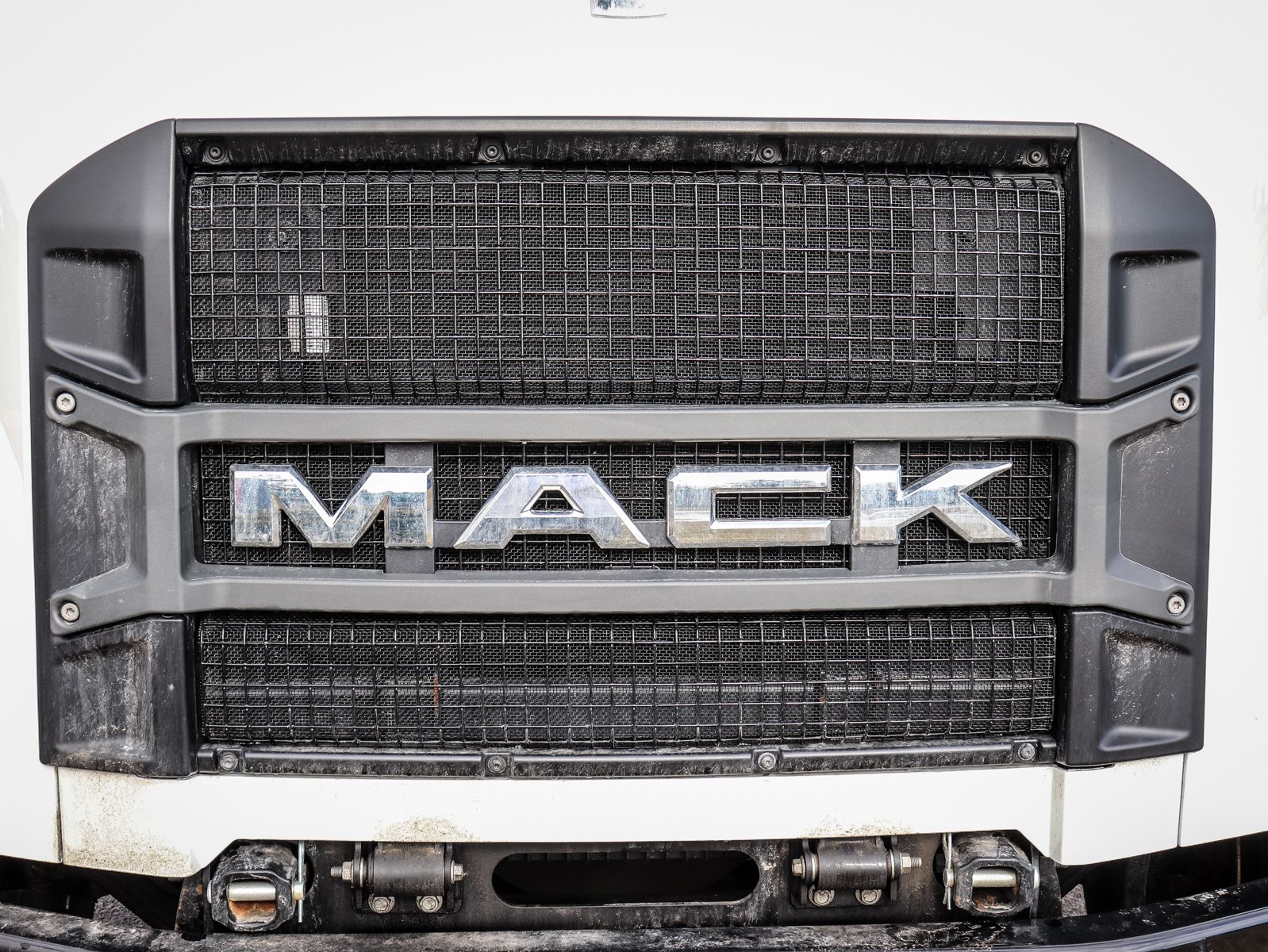 2021 Mack MD7