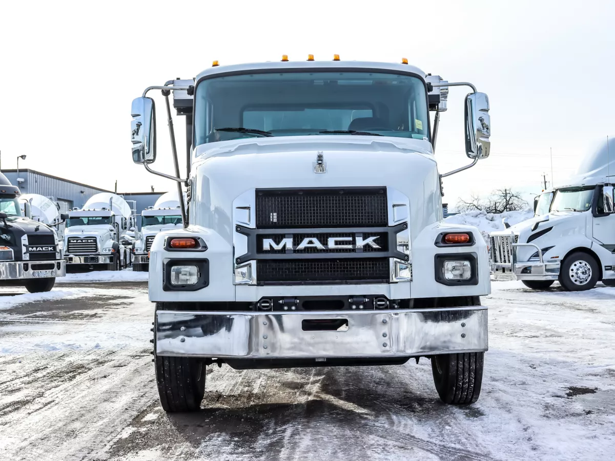 2024 Mack MD7